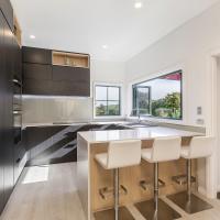 China Black wood texture Timber Veneer U Shaped Modular Kitchen for sale