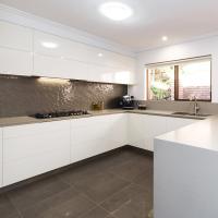China OEM Design High Gloss Kitchen Cabinet Modern Style U Shape Kitchen Cabinets for sale