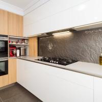 China OEM Design High Gloss Kitchen Cabinet Modern Style U Shape Kitchen Cabinets for sale