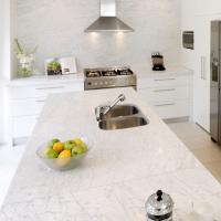 China Ready To Assemble Simple Designs Matte White Plain Lacquer Kitchen Cabinet Cheap Modern Kitchen Cabinets for sale
