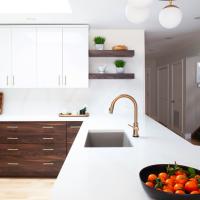 China Shaker Style Particle Board Kitchen Cabinets High Gloss White Flat Panel Matte Brown Timber Veneer for sale