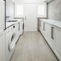 China White Shaker Laundry Storage Cabinet 580mm Bathroom Vanity with 15mm Marble Countertop for sale