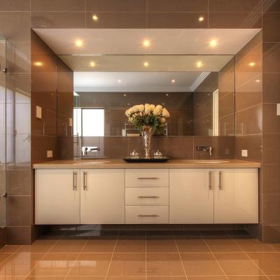 China Modern White Glossy Lacquer MDF Flat Panel Bathroom Vanity Cabinet With Mirrors for sale
