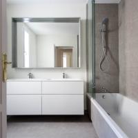 China Minimalist Bathroom Vanity Units Mirror Matte White Flat Panel Melamine Wall Mount for sale