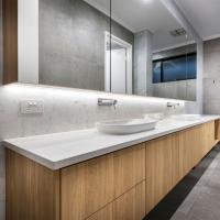 China Customized Modern Timber Veneer Bathroom Vanity Units Handless Light Wood Texture for sale