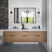 China Wood Grain Floating Bathroom Vanity with Marble Countertop 580mm Width Customizable for sale
