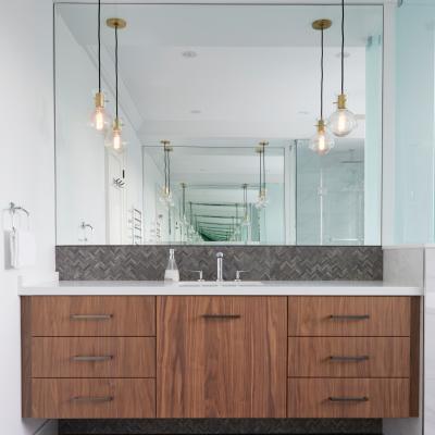 China Modern Luxury Bathroom Vanity Set with Sink 18mm Particle Board 15mm Quartz Countertop for sale