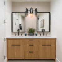China Solid  Wooden Bathroom Vanity Units Brown Wood Texture for sale
