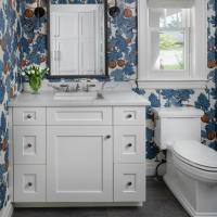 China European Solid Wood Bathroom Vanity Units Luxury Hotel Modern Mirror for sale