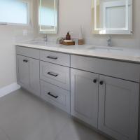 China Light Grey Shaker 72 Inch Double Mirror Floor Mounted Wooden Lacquer Bathroom Vanity for sale