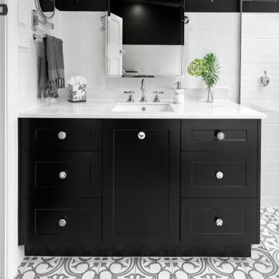 China Solid Wood Black Shaker Bathroom Vanity Set 580mm with Quartz Countertop Waterproof Plywood for sale