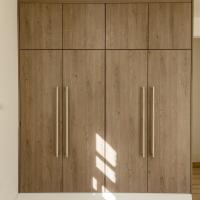 China Wood Grain Melamine Swing Door Wardrobe 600mm Wide Fitted Mirrored Stainless Steel Handles for sale