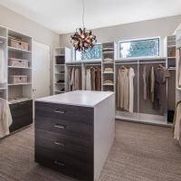 China Custom U Shape Walk In Wardrobe Closet 16mm Melamine Bedroom Organizer with Hettich Hardware for sale