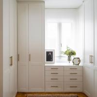 China Matte White Shaker Style Lacquer Wardrobe 18mm Plywood Customizable Bedroom Storage for sale