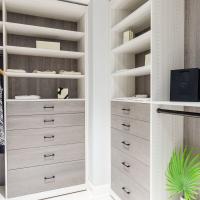 China Custom U Shape Matte Grey Melamine Walk In Wardrobe with 18mm HMR Carcass for sale