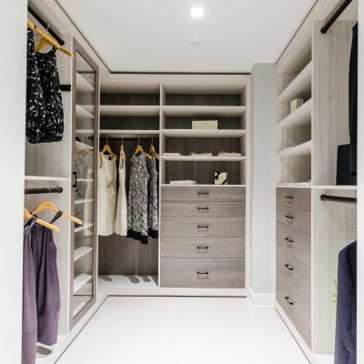China Custom U Shape Matte Grey Melamine Walk In Wardrobe with 18mm HMR Carcass for sale