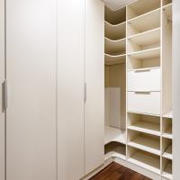 China U Shaped Walkin Closet Wardrobe Storage Melamine 18mm Custom Sizes White Black Navy Blue for sale