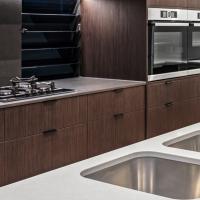 China Custom Melamine Kitchen Cabinet Brown Wood Grain Door with 18mm Plywood Carcass for sale