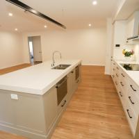 China Wood Grain PVC Kitchen Cabinet American White Light Grey Shaker Style 18mm Plywood for sale