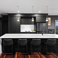 China RTA I-Shape Modular Lacquer Kitchen Cabinet Set Black with White Quartz Island 18mm for sale