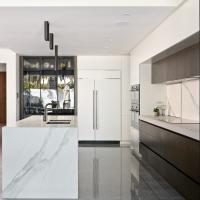 China White Lacquer And Timber Veneer Kitchen Units L Shape Kitchen Unit for sale