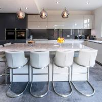 China Light Gray And Matte Black Lacquer Kitchen Cabinet Islands Cabinetry Environmentally Friendly for sale