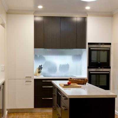 China Custom L Shape PVC Kitchen Cabinet Island White Wood Grain Modular 18mm MDF for sale
