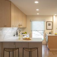China Beige Melamine Kitchen Cabinet Complete Full Set 20mm Thick White Quartz Stone for sale
