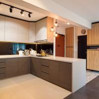 China Wall Hanging Wood Veneer Kitchen Cabinet Set Multi Color Combinations E1 Grade for sale