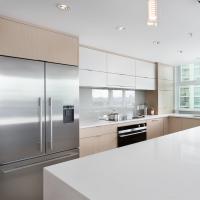 China Matte White Wood Texture Melamine Kitchen Cabinet with Sink Island 18mm MDF for sale