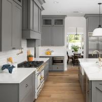 China Matte Gray Lacquer Modular Kitchen Cabinets With Island American Shaker Style for sale
