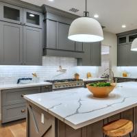 China Matte Gray Lacquer Modular Kitchen Cabinets With Island American Shaker Style for sale