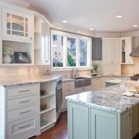 China RTA Solid Wood Shaker Kitchen Cabinet White Green with Countertop Custom Sizes 580mm Depth for sale