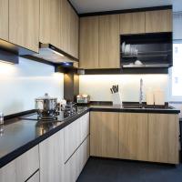 China Wood Grain Melamine Base Kitchen Cabinet Set 580mm with Drawer and Sink for Small Spaces for sale