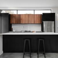China Flat Panel Black And White Matte Lacquer Kitchen Cabinet  All In One With Handless for sale
