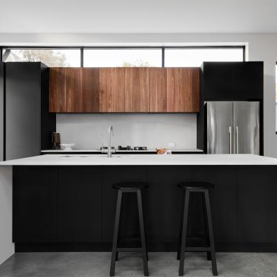 China Flat Panel Black And White Matte Lacquer Kitchen Cabinet  All In One With Handless for sale