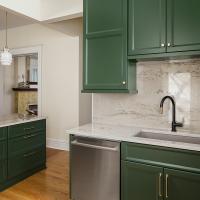 China American Country Style Green Lacquer Kitchen Cabinets 18mm MDF Custom Sizes Factory Direct for sale