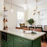 China American Country Style Green Lacquer Kitchen Cabinets 18mm MDF Custom Sizes Factory Direct for sale