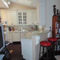 China White Solid Wood Farmhouse Kitchen Cabinet Doors Rustic Cabinets Custom Sizes 18mm for sale