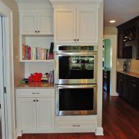 China Custom Luxury Solid Wood Kitchen Cabinets RTA Classical Design 18mm Plywood for sale