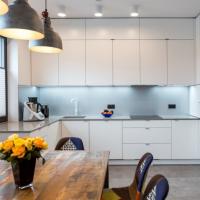 China Modern U Shape High Gloss Lacquer Kitchen Wall Cabinet 350mm Depth for Villa Apartment for sale