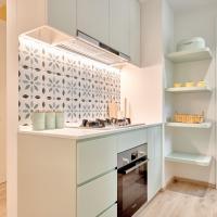 China White Lacquer Finish Modern Designs Kitchen Cabinet Compact Kitchenette With Handless Design for sale