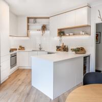 China U Shape Matte White Melamine Small Modular Kitchen Cabinets With Handless Design For Apartment for sale