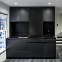 China RTA Kitchen Wall Cabinet Set Black White Board Simple Design 580mm Depth Customizable for sale