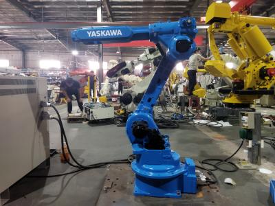 China Motoman HP20D Industrial Used YASKAWA Robot 1717mm Reach 20kg Payload for sale