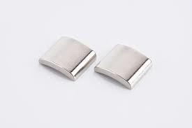 China Industrial Ndfeb Arc Magnets Ni Cu Ni Coated Neodymium Magnets Arc Customized Size for sale