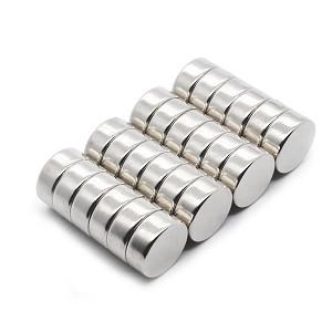China N33-N50 Neodymium Cylinder Magnets For Computer / Automobile for sale