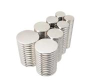 China Round Neodymium Magnet N35-N52 Super Strong Disc Magnets For Electronic Product for sale