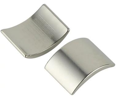China Neodymium Rare Earth Magnets N52 N48 Power NdFeB Magnets Ni Cu Ni Coating for sale