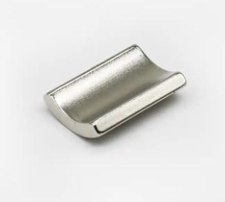 China N52 Arc NdFeB Magnets Rare Earth Wind Turbine Neodymium Magnet for sale